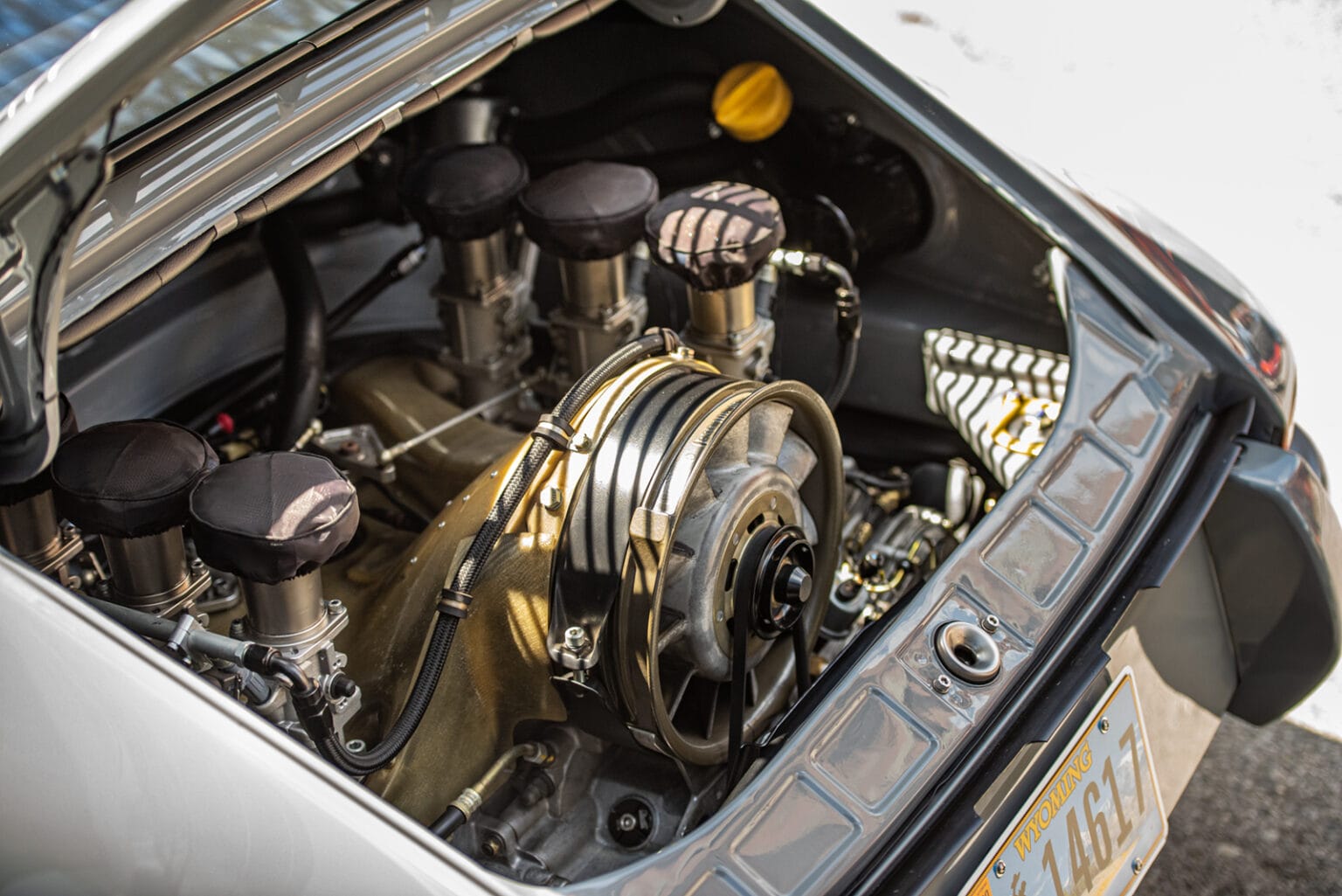 What's the Difference Between the Porsche 911 vs the 912? - Motofutura