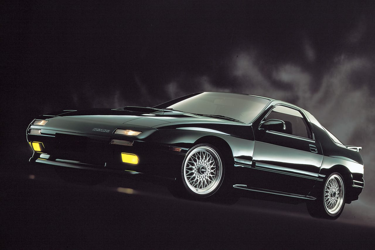 Mazda RX7 FC vs FD: A Generational Argument - Motofutura