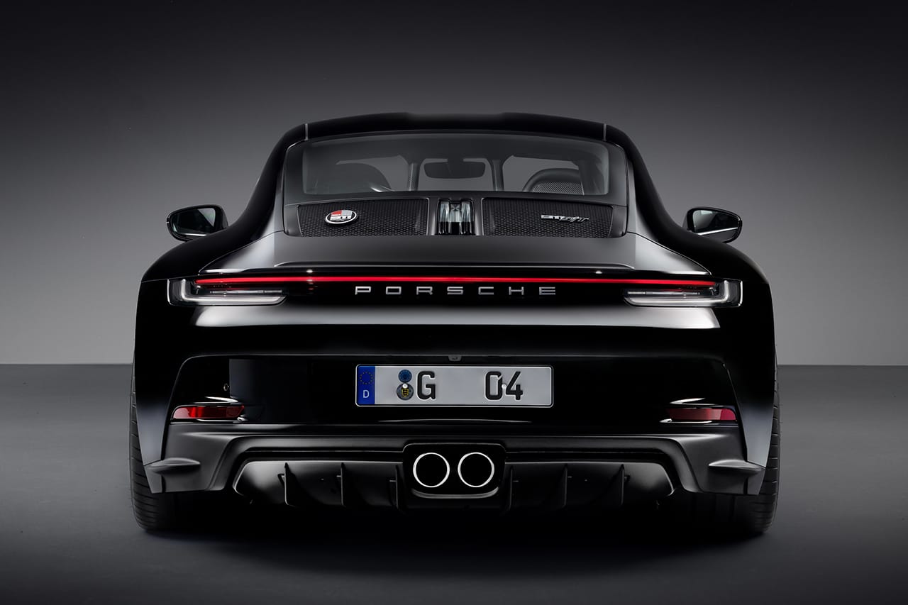 Embrace the 911 Dream: Limited Edition 911 S/T by Porsche - Motofutura